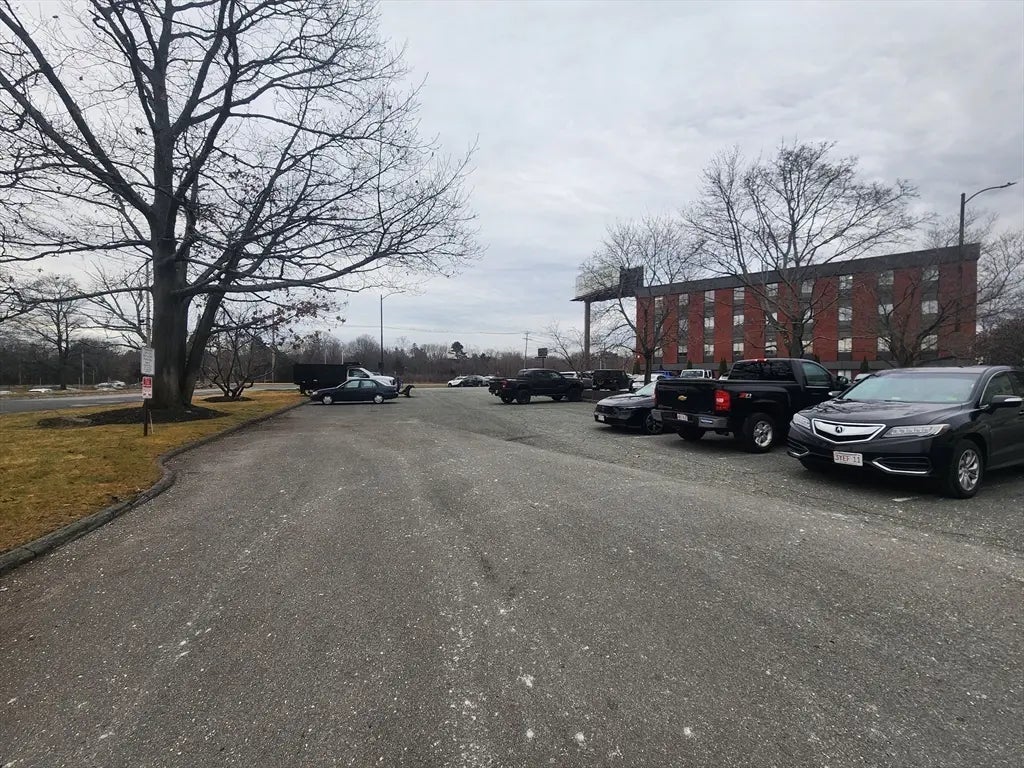 1r Newbury St, Peabody Property Listing: MLS® #73463985