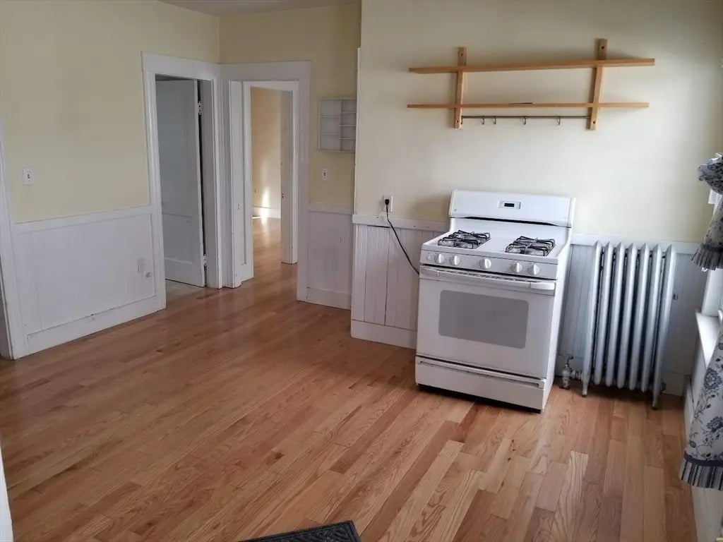 8-10 Elsmere Ave, Methuen Property Listing: MLS® #73464619