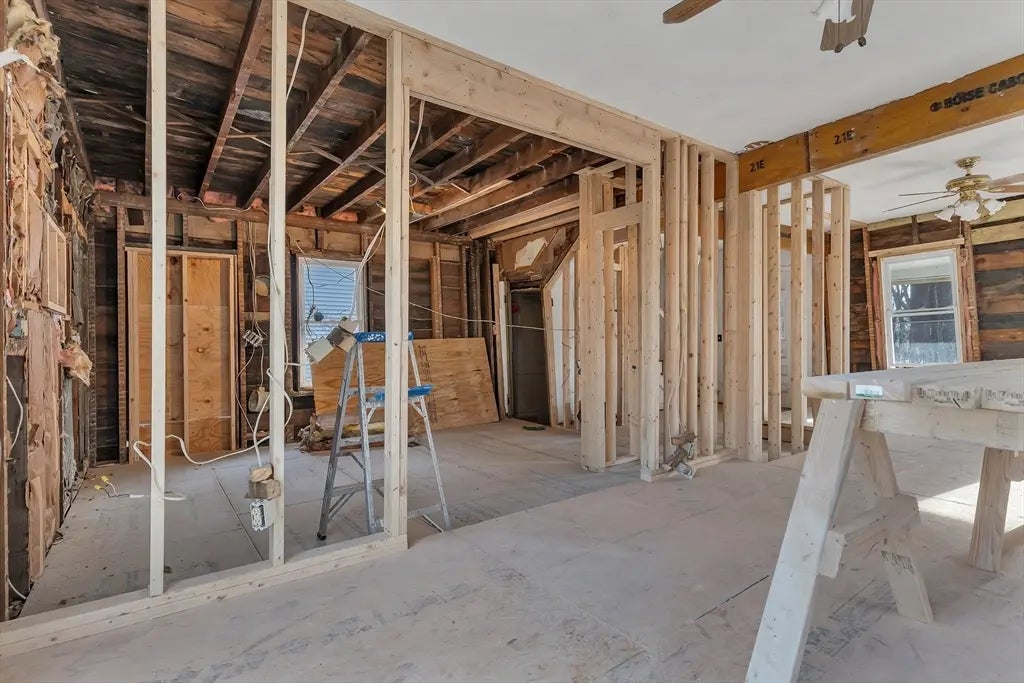 3 Riley Ct, North Attleboro Property Listing: MLS® #73467496