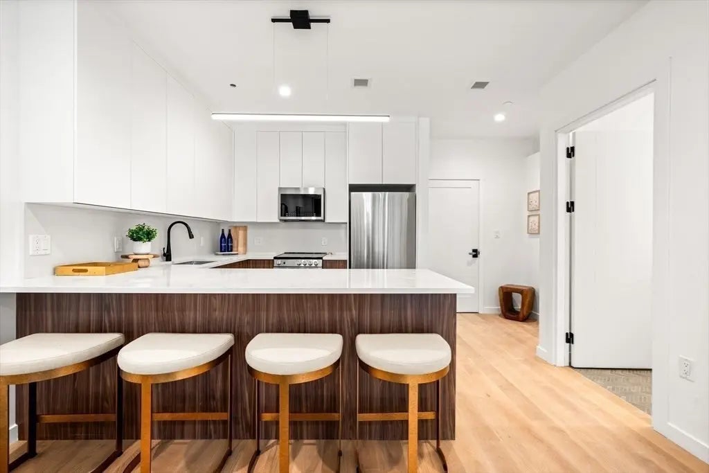 1395 Washington Street #305, Boston Property Listing: MLS® #73461128