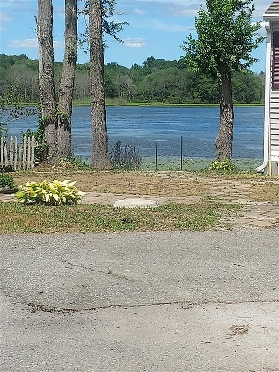 17 Lisa Drive, Taunton Property Listing: MLS® #73407918