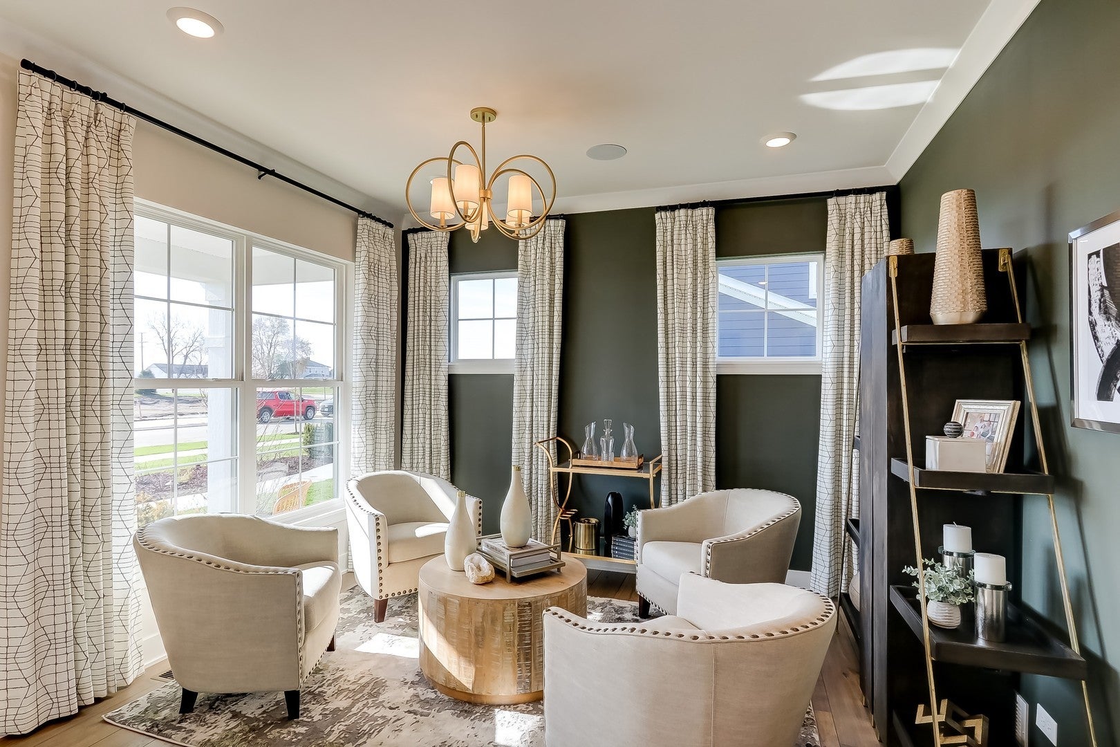 4 Hawthorn Ridge Drive, Hawthorn Woods Property Listing: MLS® #12453562