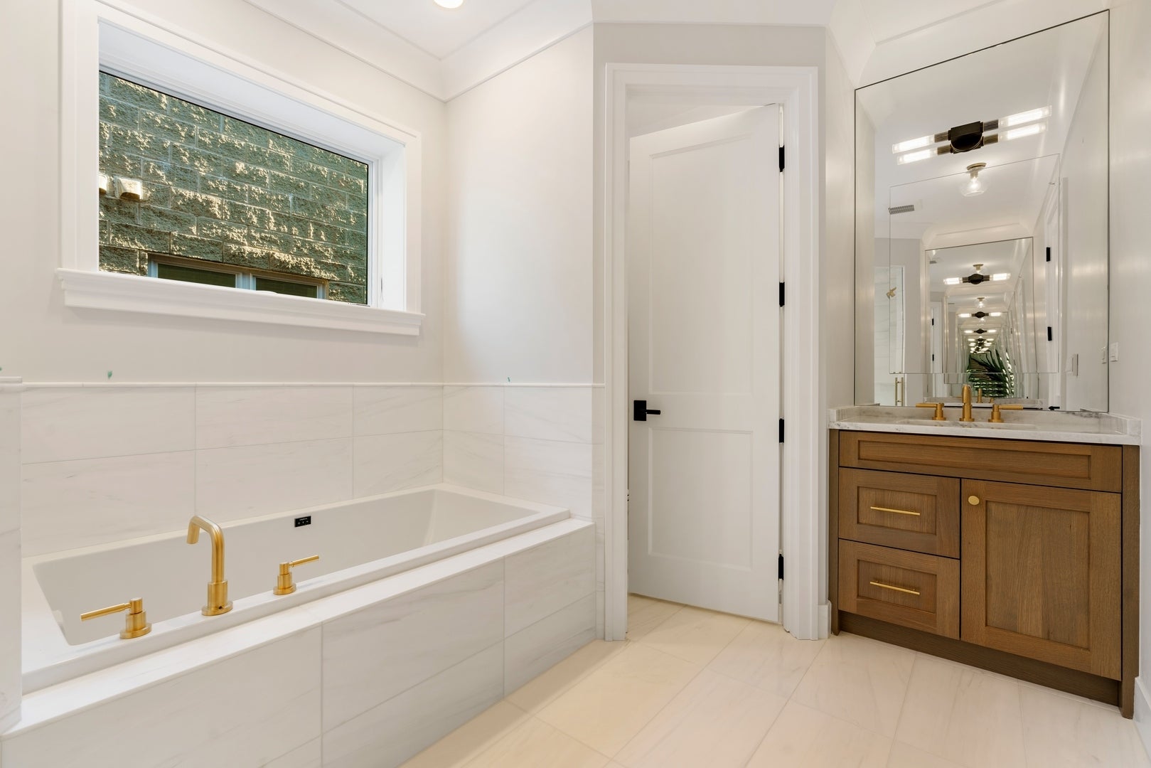 1942 North Orchard Street 3n, Chicago Property Listing: MLS® #12480111