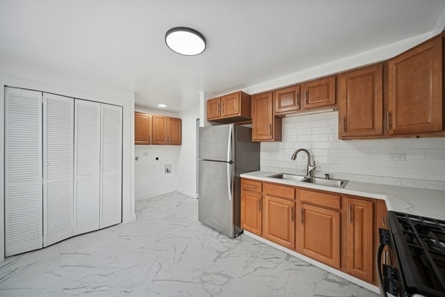 9401 South Sangamon Street, Chicago Property Listing: MLS® #12530487