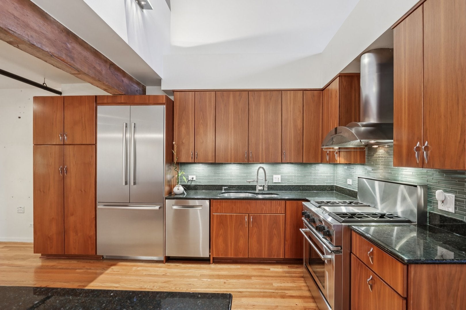 1000 West Washington Boulevard 137, Chicago Property Listing: MLS ...