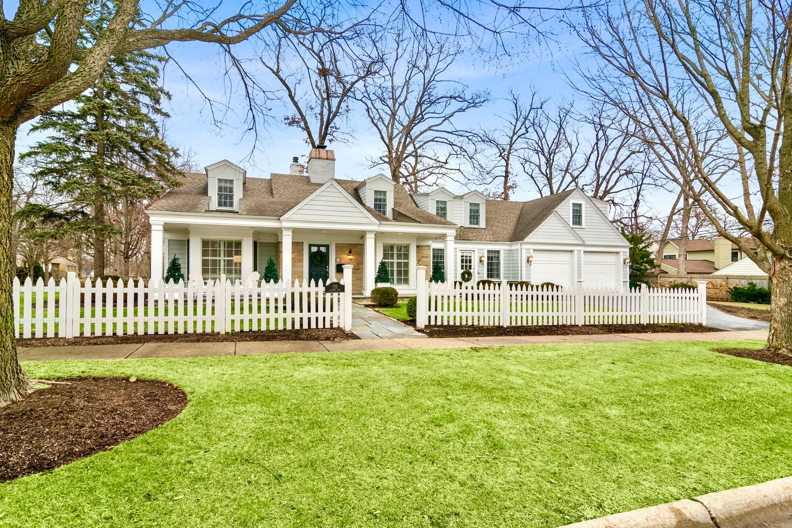 135 South Maywood Road, Lake Forest Property Listing: MLS® #12541050