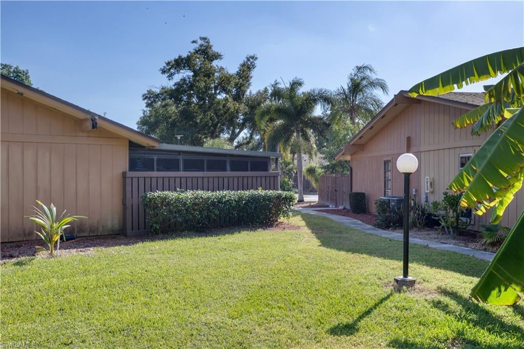 17301 Timber Oak Ln, FORT MYERS Property Listing: MLS® #2025025731