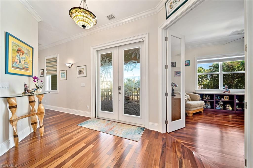 697 Spartina Ct, SANIBEL Property Listing: MLS® #2026002006