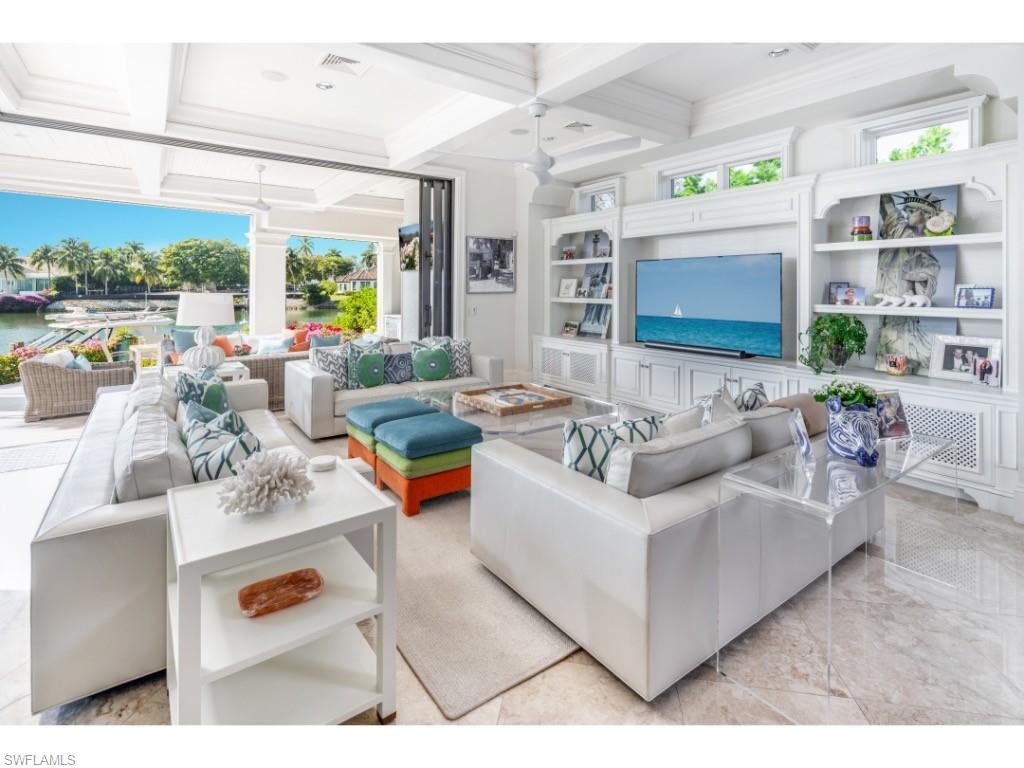 3430 Gin Ln, NAPLES Property Listing: MLS® #225082925