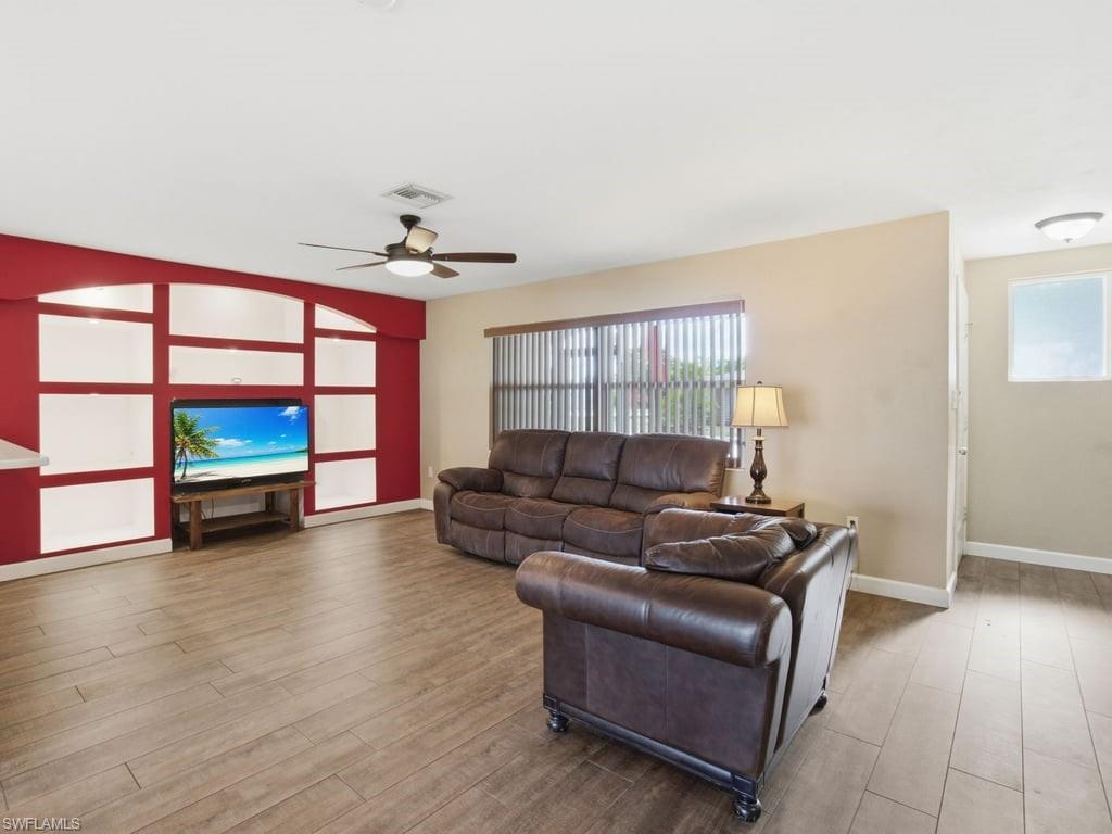 2261 Ivy Ave, FORT MYERS Property Listing: MLS® #226002600