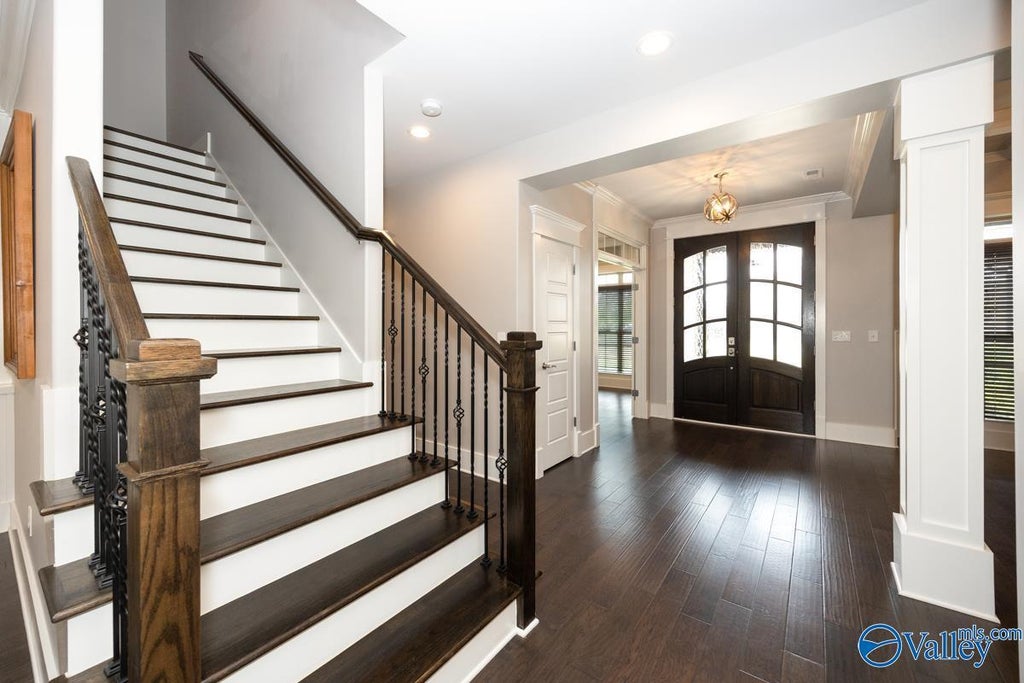 211 Water Ridge Lane: Home For Sale In Phillips Ridge, Huntsville | MLS® #21903164