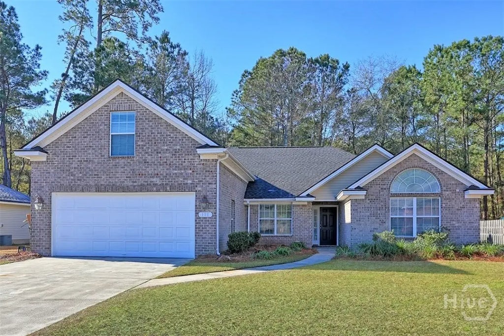 111 Tappan Zee Drive, Pooler Property Listing: MLS® #SA347498