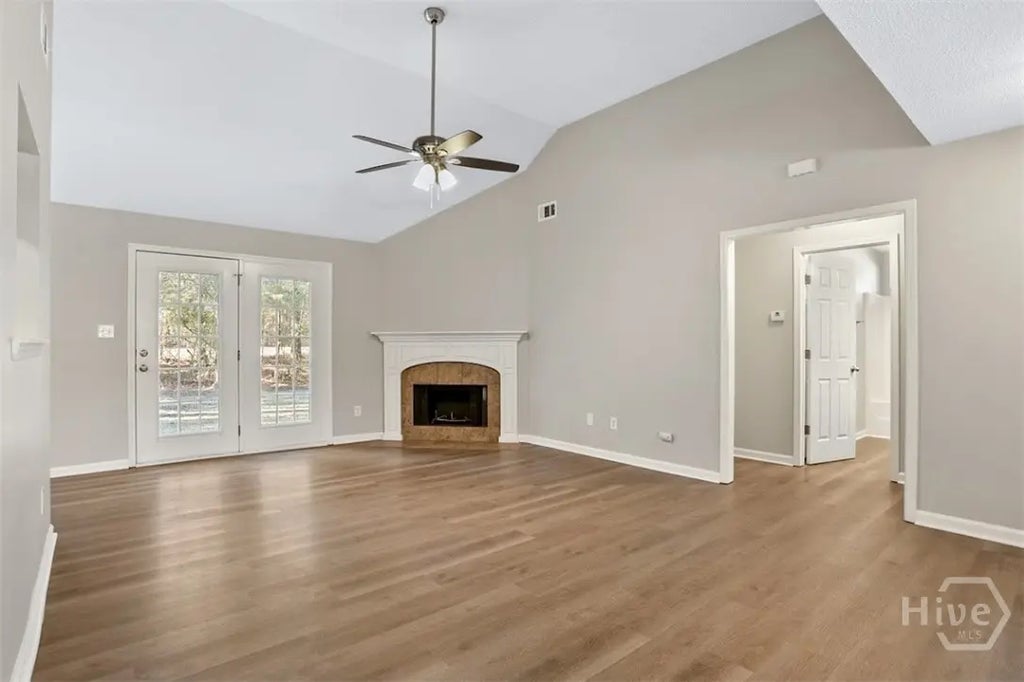 111 Tappan Zee Drive, Pooler Property Listing: MLS® #SA347498