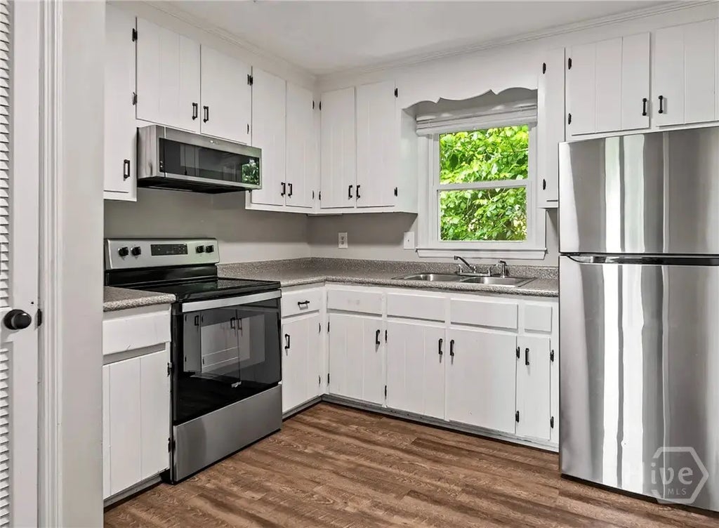 230 China Street, Athens Property Listing: MLS® #CL347734