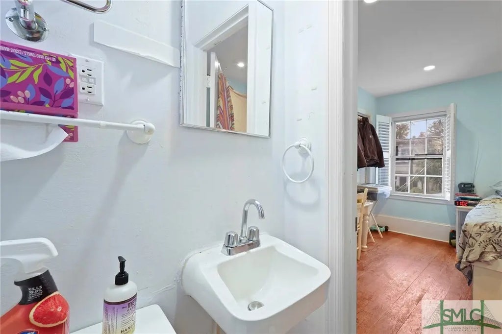 409 E Jones Street, Savannah Property Listing: MLS® #SA328362