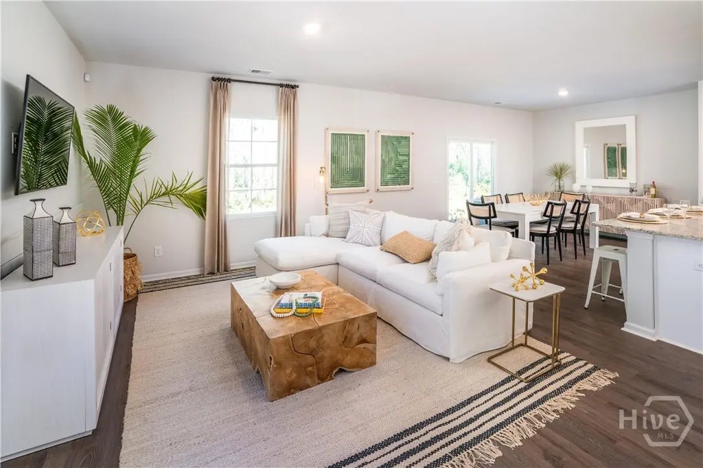 105 Thistle Blossom Way, Savannah Property Listing: MLS® #SA347598