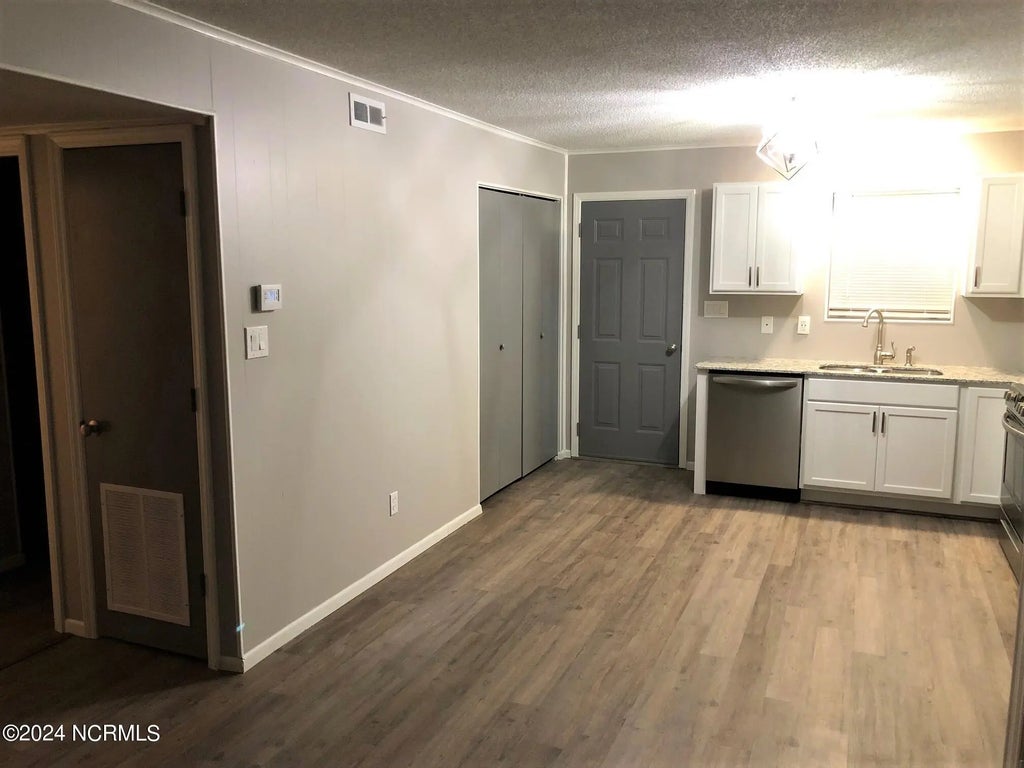 100 Ravenwood Drive C, Jacksonville Property Listing: MLS® #100530829