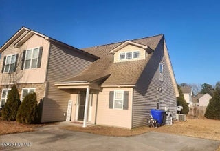 2204 Sweet Bay Drive B, Greenville Property Listing: MLS® #100547410