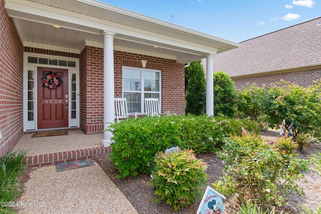 4279 Ashfield Place, Southport Property Listing: MLS® #100540669