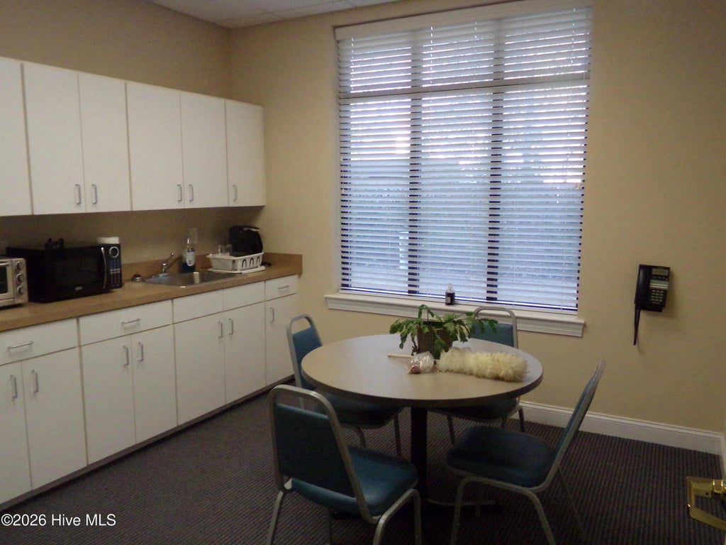 905 Conference Drive B, Greenville Property Listing: MLS® #100549624