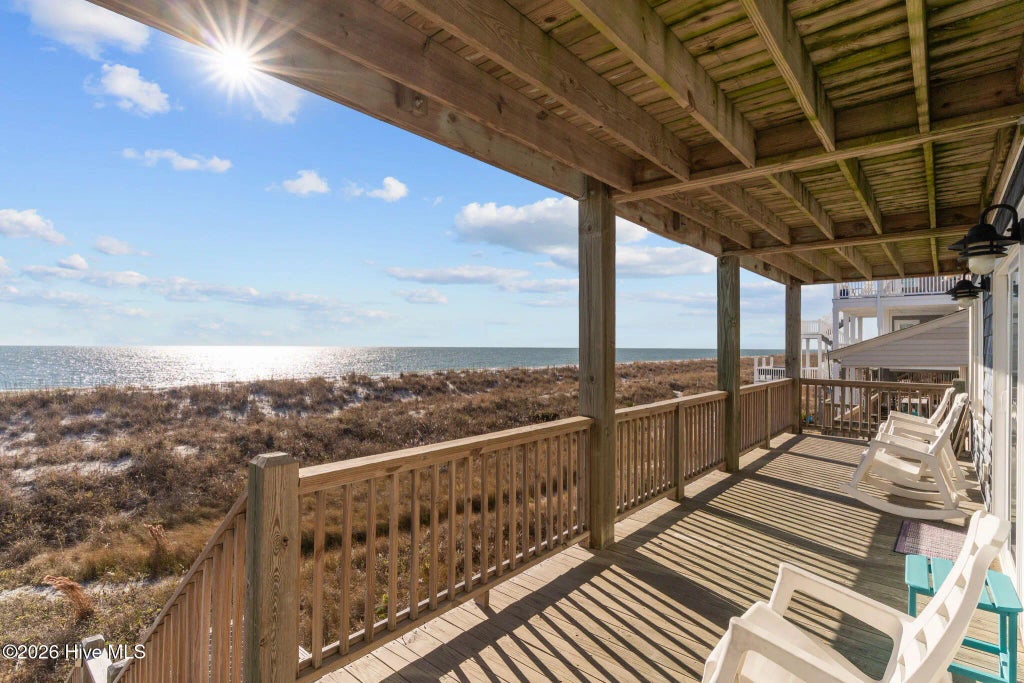 4321 E Beach Drive, Oak Island Property Listing: MLS® #100551095