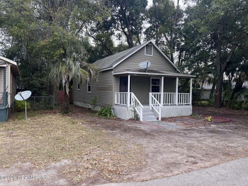 2965 Dignan Street, Jacksonville Property Listing: MLS® #2125309