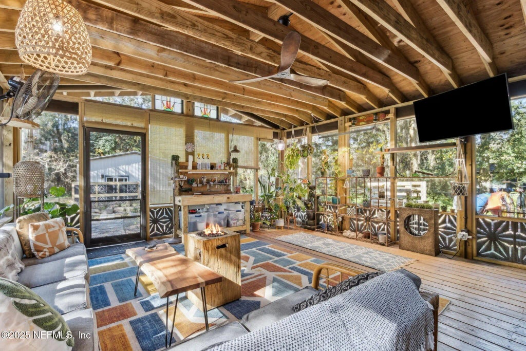 413 Stanley Drive, Fernandina Beach Property Listing: MLS® #2122467 in ...