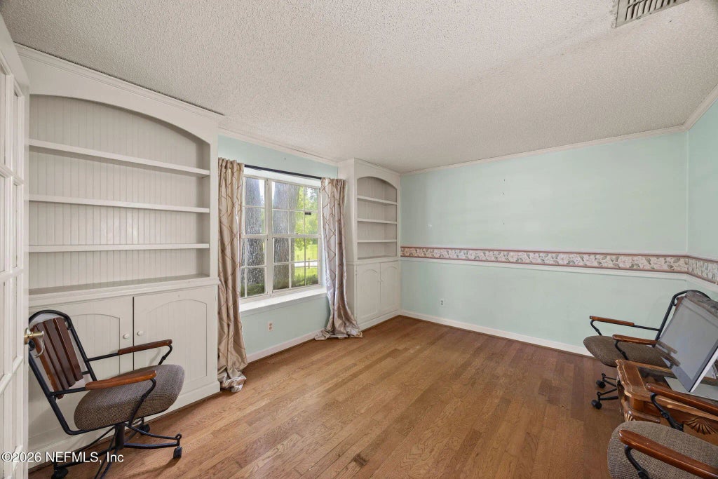 2084 Tickford Street, Middleburg Property Listing: MLS® #2124587 in ...