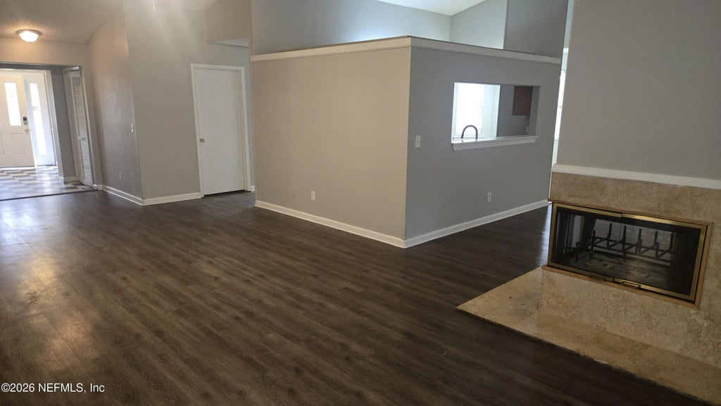 2139 Lady Di Lane, Jacksonville Property Listing: MLS® #2126022