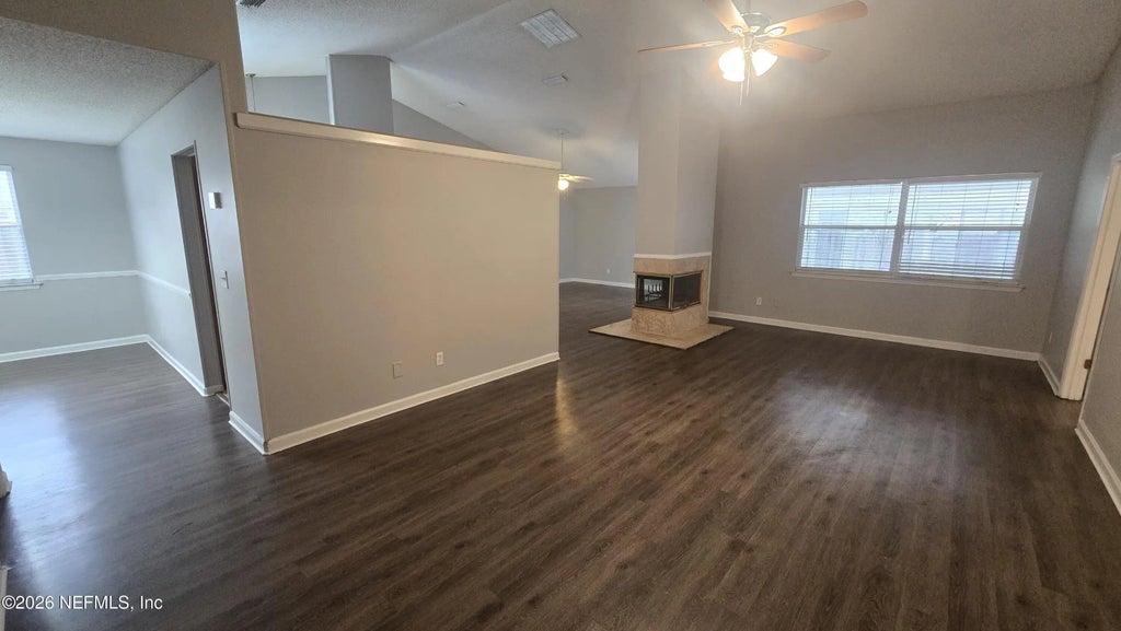 2139 Lady Di Lane, Jacksonville Property Listing: MLS® #2126022