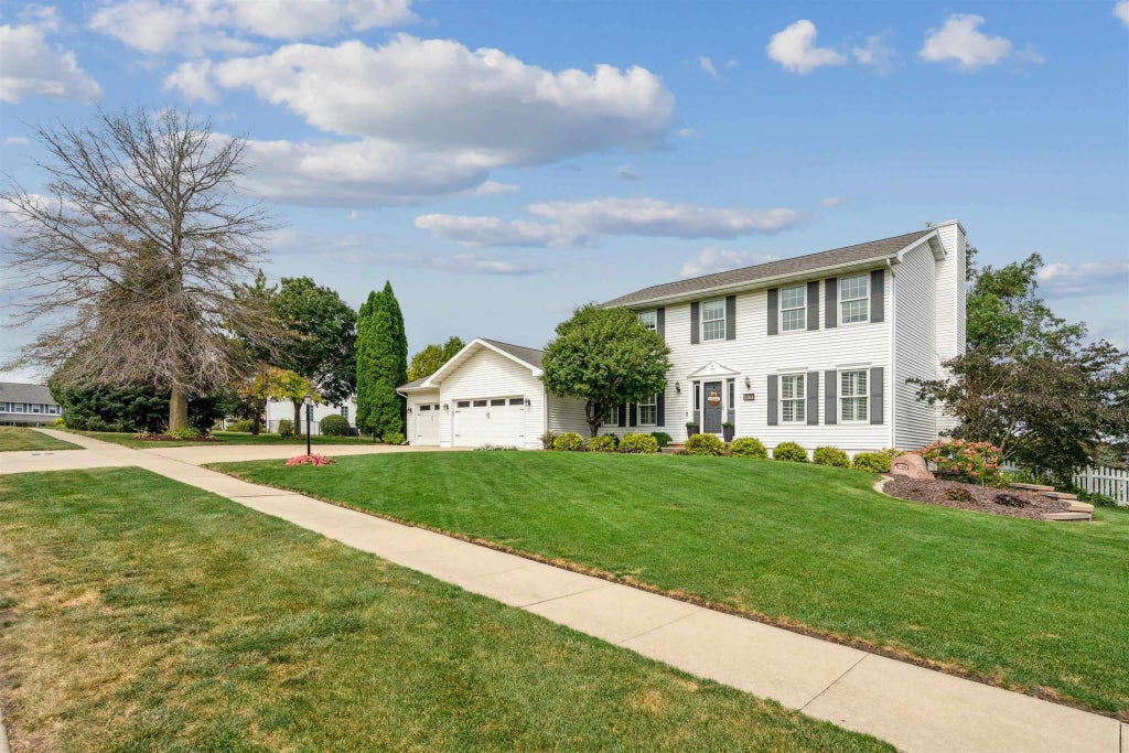 417 Primrose Drive, Hudson Property Listing: MLS® #20254559