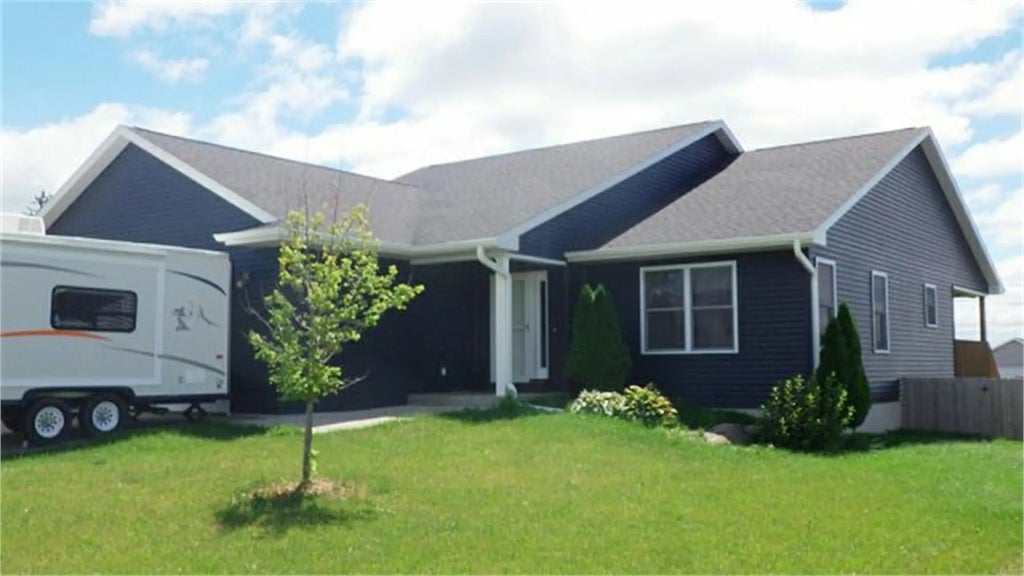 3714 Viola Drive, Waverly Property Listing: MLS® #20260012