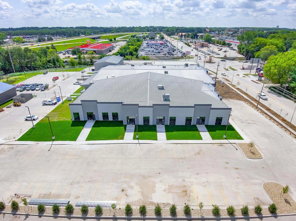 2300 Main Street Suite 201, Cedar Falls Property Listing: MLS® #20260070