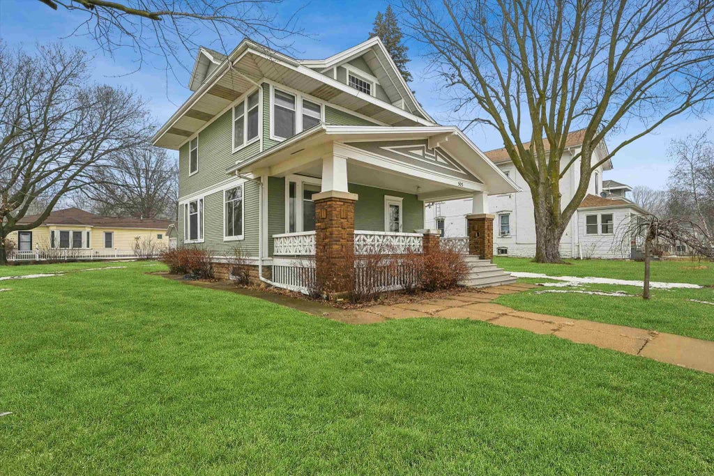 505 Ne 1st Avenue, Waverly Property Listing: MLS® #20260112