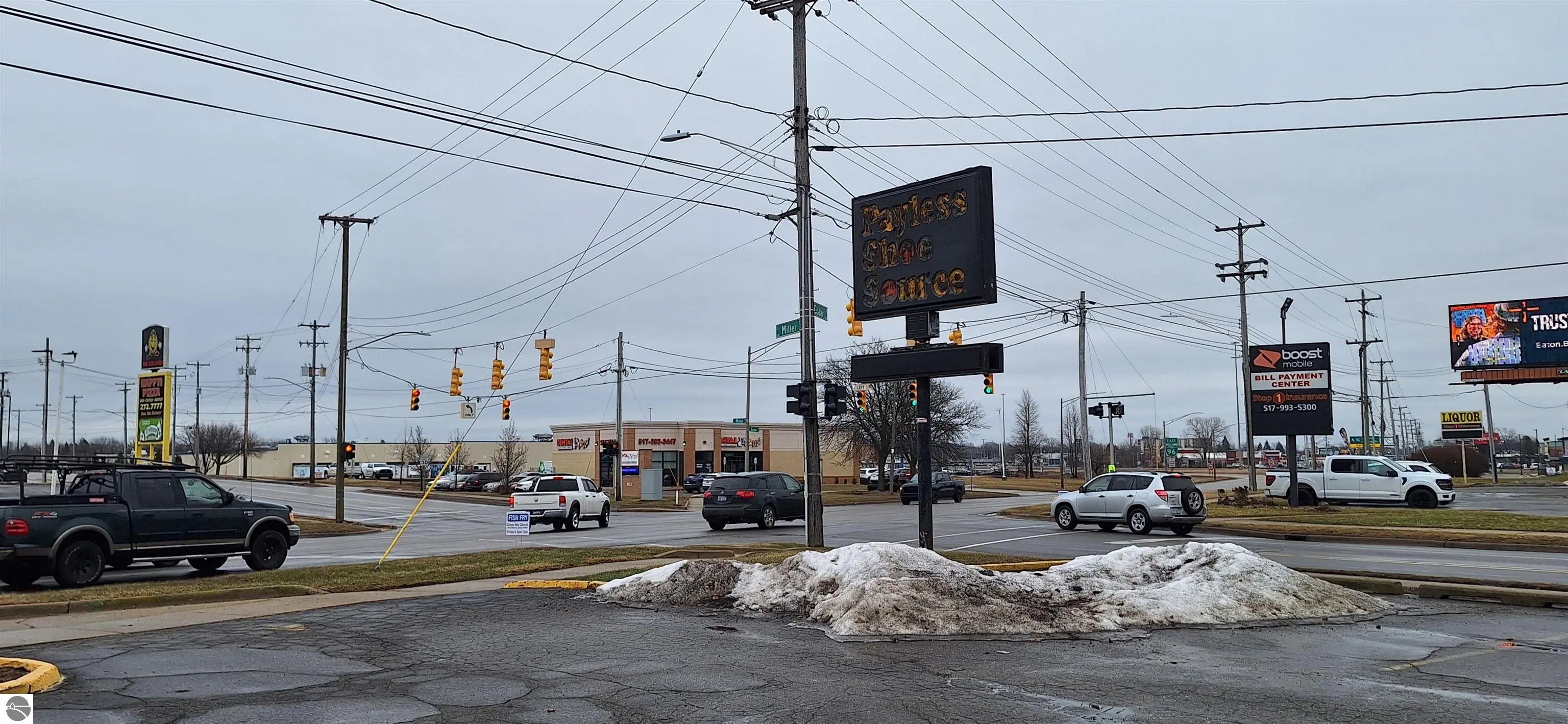 6046 S Cedar Street, Lansing Property Listing: MLS® #1931262