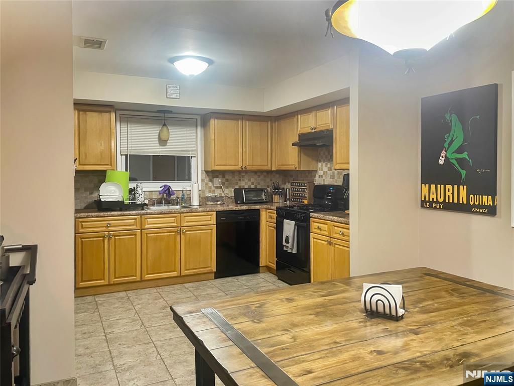 12 Gless, Nutley Property Listing: MLS® #25043780