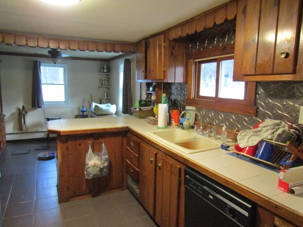 591 N Bullock Rd, Mansfield Property Listing: MLS® #31723555