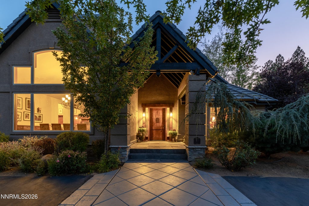 102 W Willis Lane, Reno Property Listing: MLS® #260000984