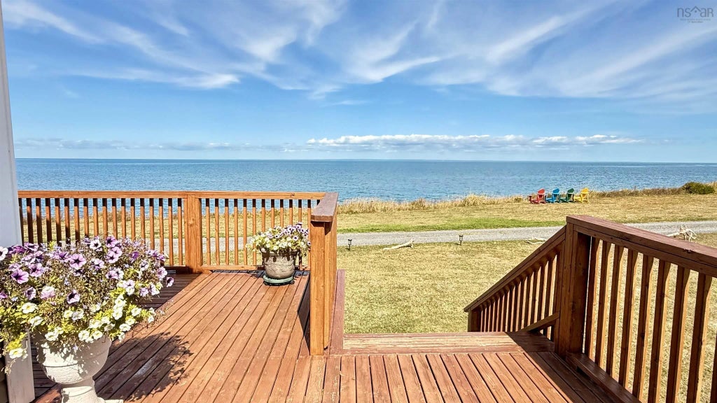 6 Seashell Lane, Caribou River Property Listing: MLS® #202523422