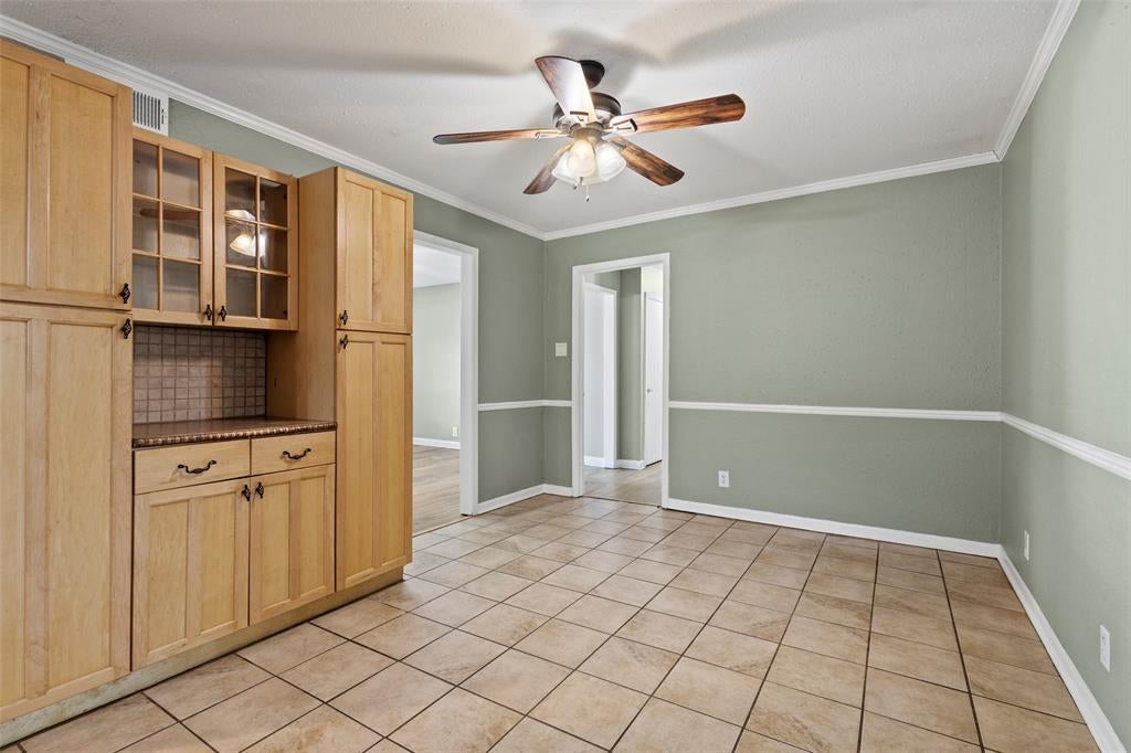 1704 W Birge Street, Sherman, TX 75092-5306 | Washington Park Add MLS #21101801 | DFW Urban Realty