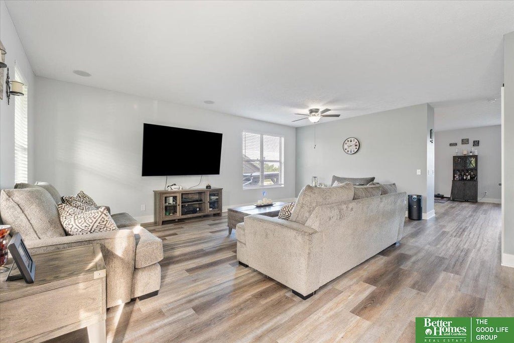 21110 Buchanan Parkway, Gretna Property Listing: MLS® #22535381