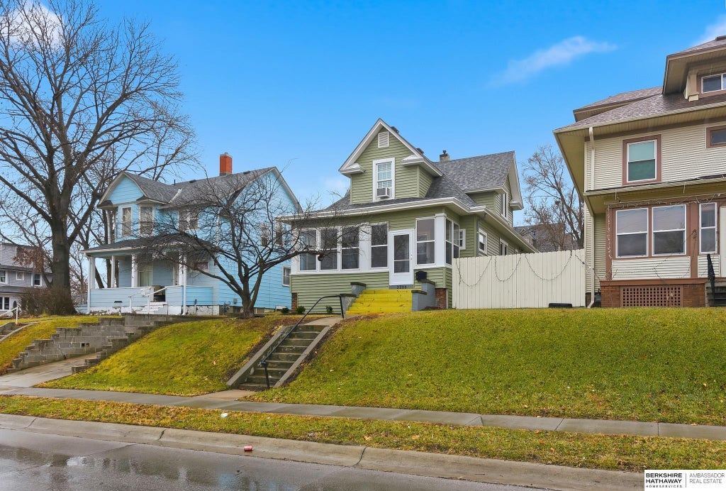 2205 F Street, Omaha Property Listing: MLS® #22601149