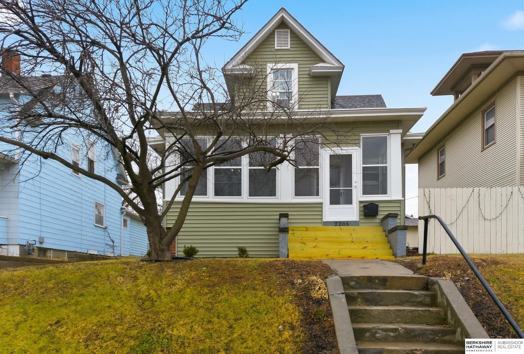 2205 F Street, Omaha Property Listing: MLS® #22601149