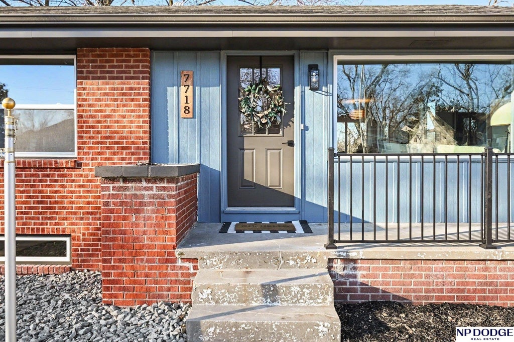 7718 Davis Circle, Omaha Property Listing: MLS® #22602311