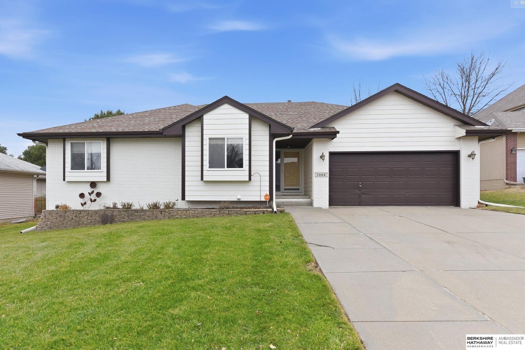 7004 S 167th Avenue, Omaha Property Listing: MLS® #22601804