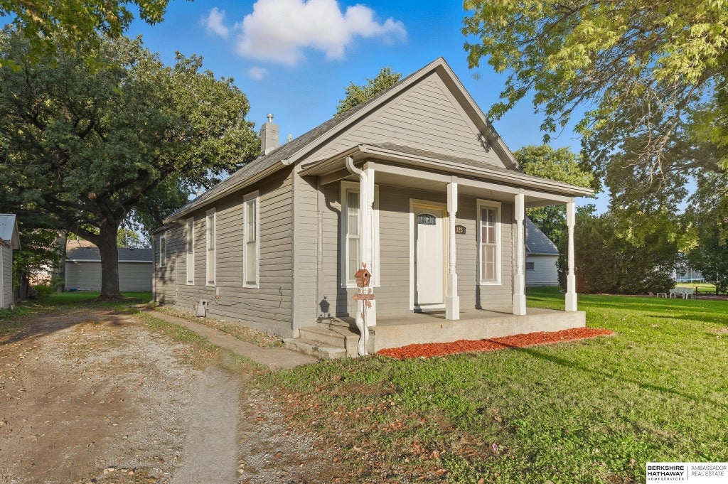 125 N Maple Street, Fremont Property Listing: MLS® #22601061