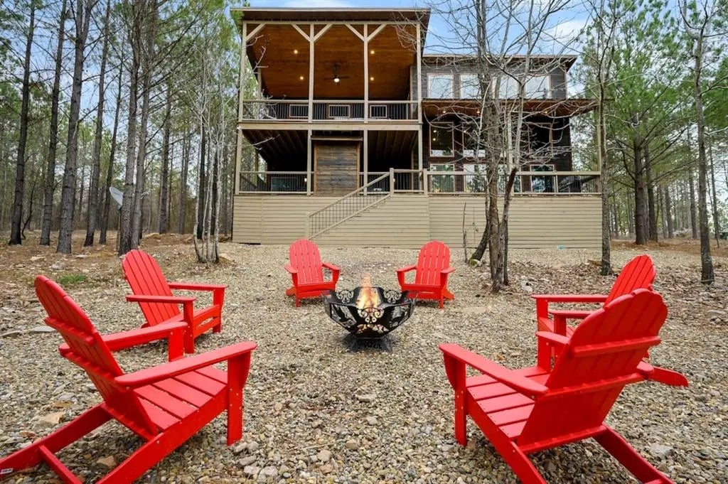 19 Berry Court, Broken Bow Property Listing: MLS® #1182329