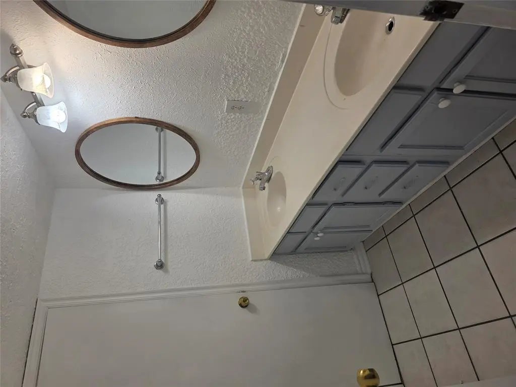 Sinclair Drive, Norman Property Listing: MLS® #1206981