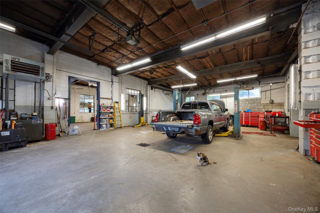 44 Manchester Road, Poughkeepsie, NY 12603 (MLS# 916252) - Michael ...