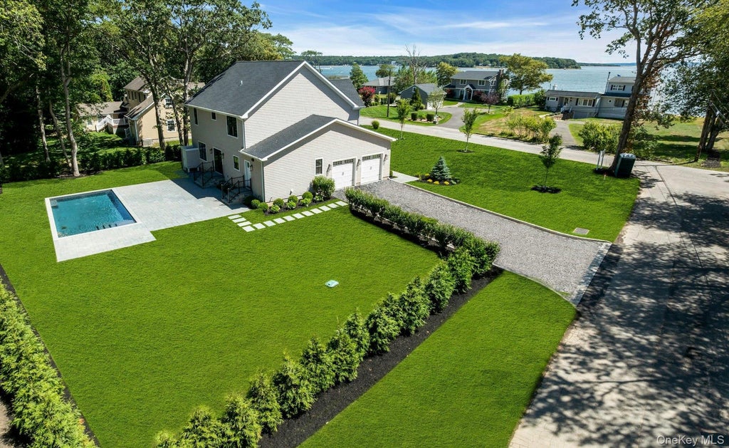 285 Blue Marlin Drive, Southold Property Listing: MLS® #862752